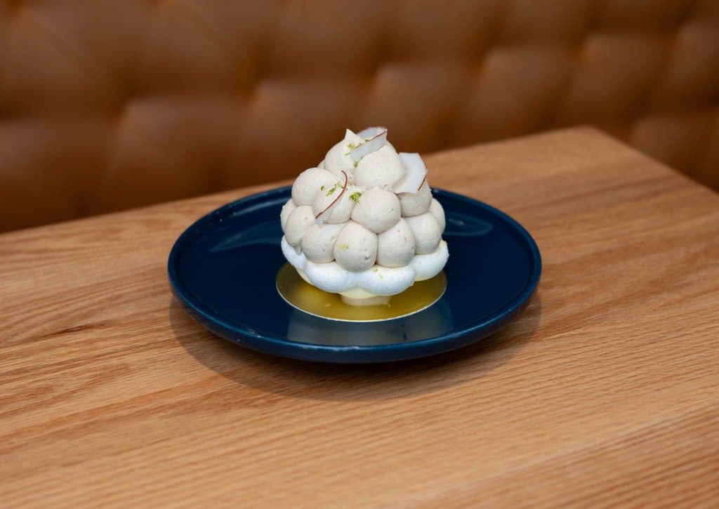 Exotic Pavlova (Dairy/Gluten Free) | maisonbenoit.us